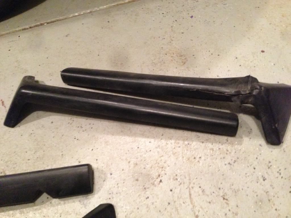 Knee pads and ash trays. 2 sets - Pelican Parts Forums