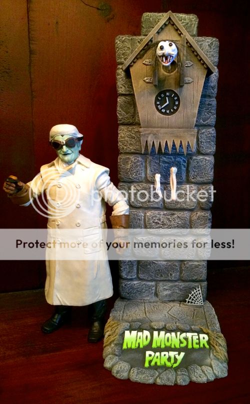 Mad Monster Party Cuckoo Clock