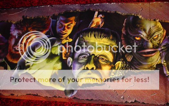 Blockbuster Universal Monster display panel set!
